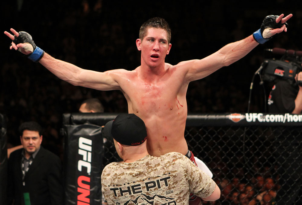 Steven Siler Confirma Que Vai Enfrentar Jimy Hettes No UFC 159 | SUPER ...