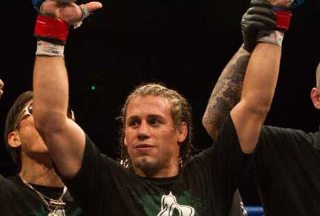 Urijah Faber Disapproves of Dominick Cruz's Title Stripping | SUPER FIGHTS