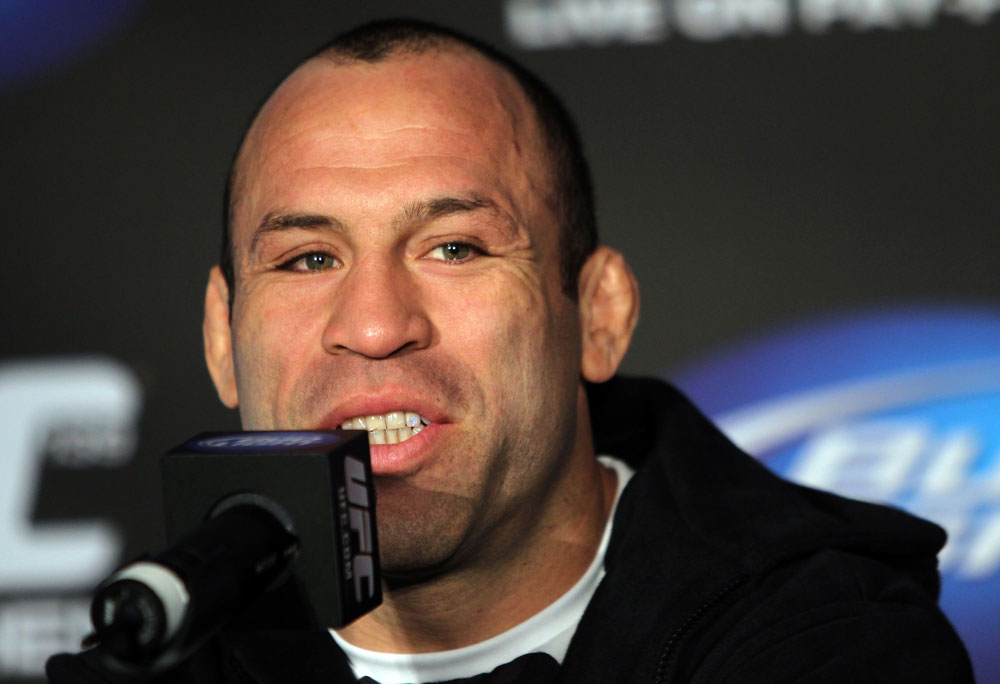 Wanderlei promete quebrar o nariz de Sonnen com uma joelhada | SUPER LUTAS
