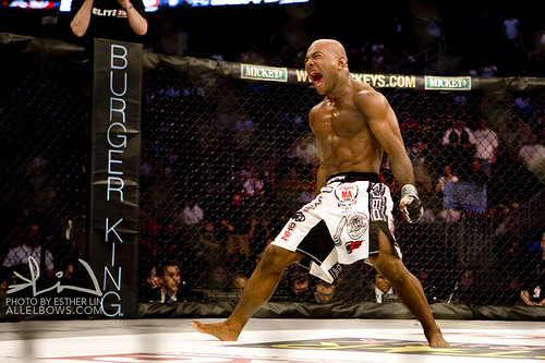 Wilson Reis E Michel Trator Vencem No Card Preliminar Do UFC 165 ...