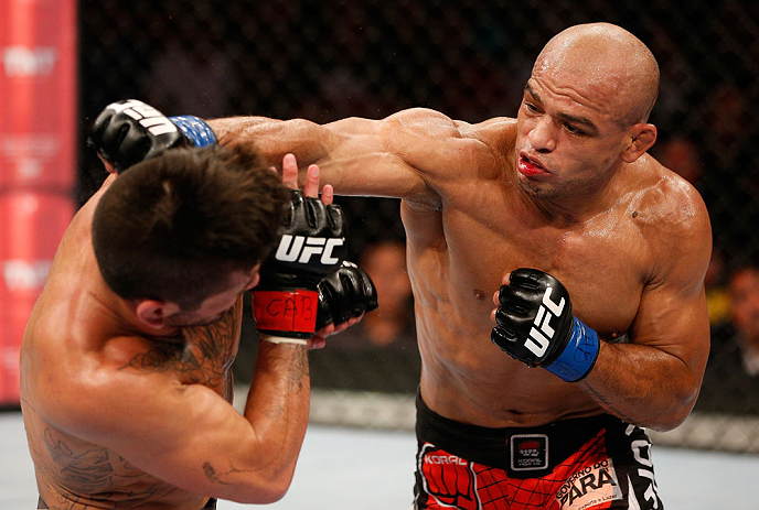 Após saída do UFC, Iliarde Santos encara experiente Jeff Curran no ...