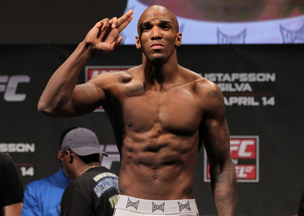 Após três derrotas seguidas, peso médio Francis Carmont é demitido pelo ...