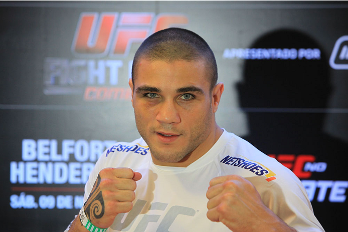 Daniel Sarafian Volta Aos Médios E Enfrenta Dan Miller No UFC Barueri ...