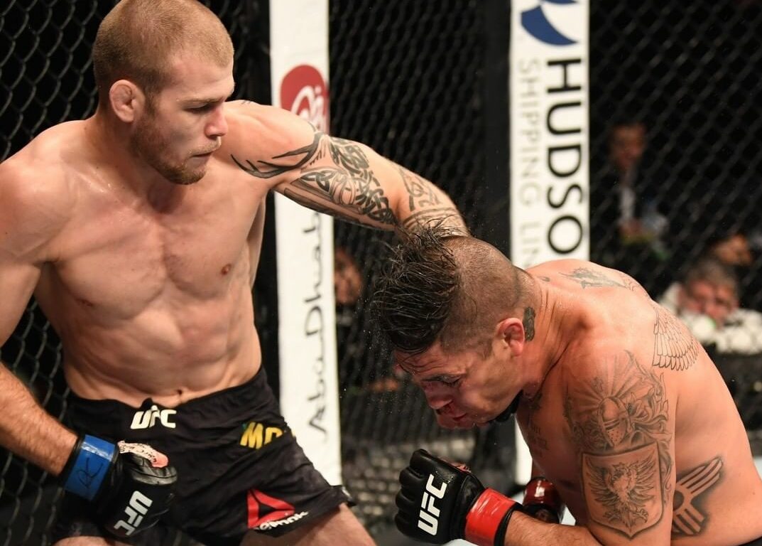 Veterano Do UFC Preocupa Fãs Ao Revelar Relação Traumática Com ...