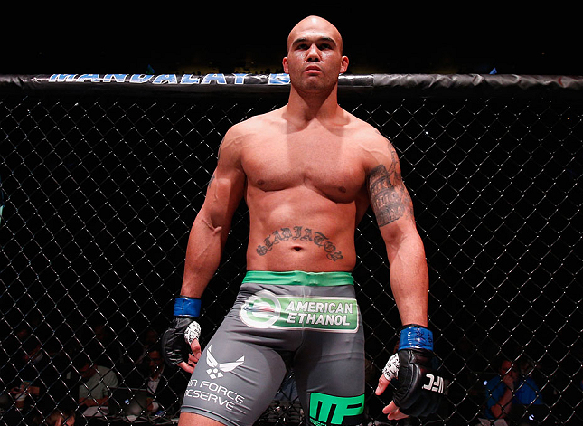 Lawler entra como favorito para defesa de cinturão no UFC 201 | SUPER LUTAS