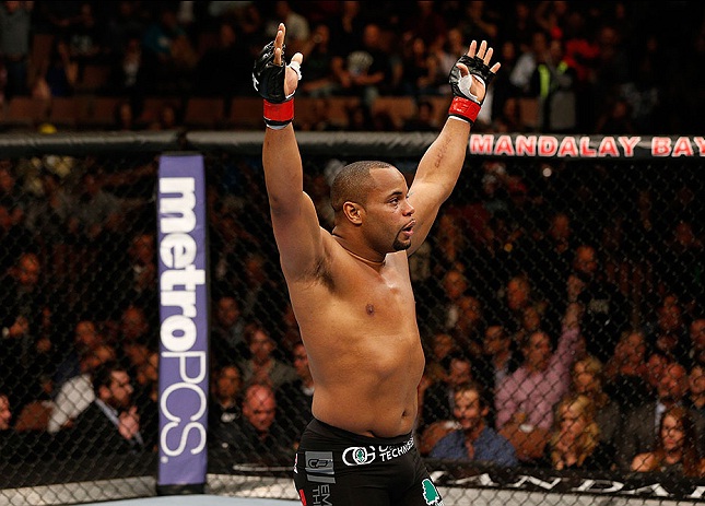 Vídeo: Confira a trajetória de Daniel Cormier, desafiante ao cinturão ...