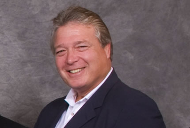 UFC faz homenagem póstuma e indica ex-comentarista ao Hall da Fama ...