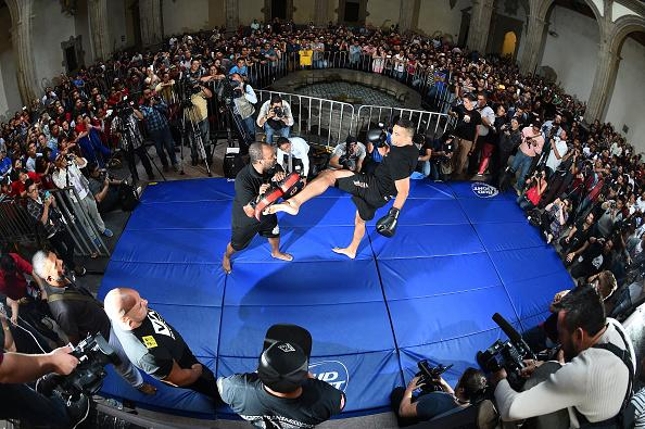 Vídeo: Assista Aos Melhores Momentos Dos Treinos Abertos Do UFC 188, No ...