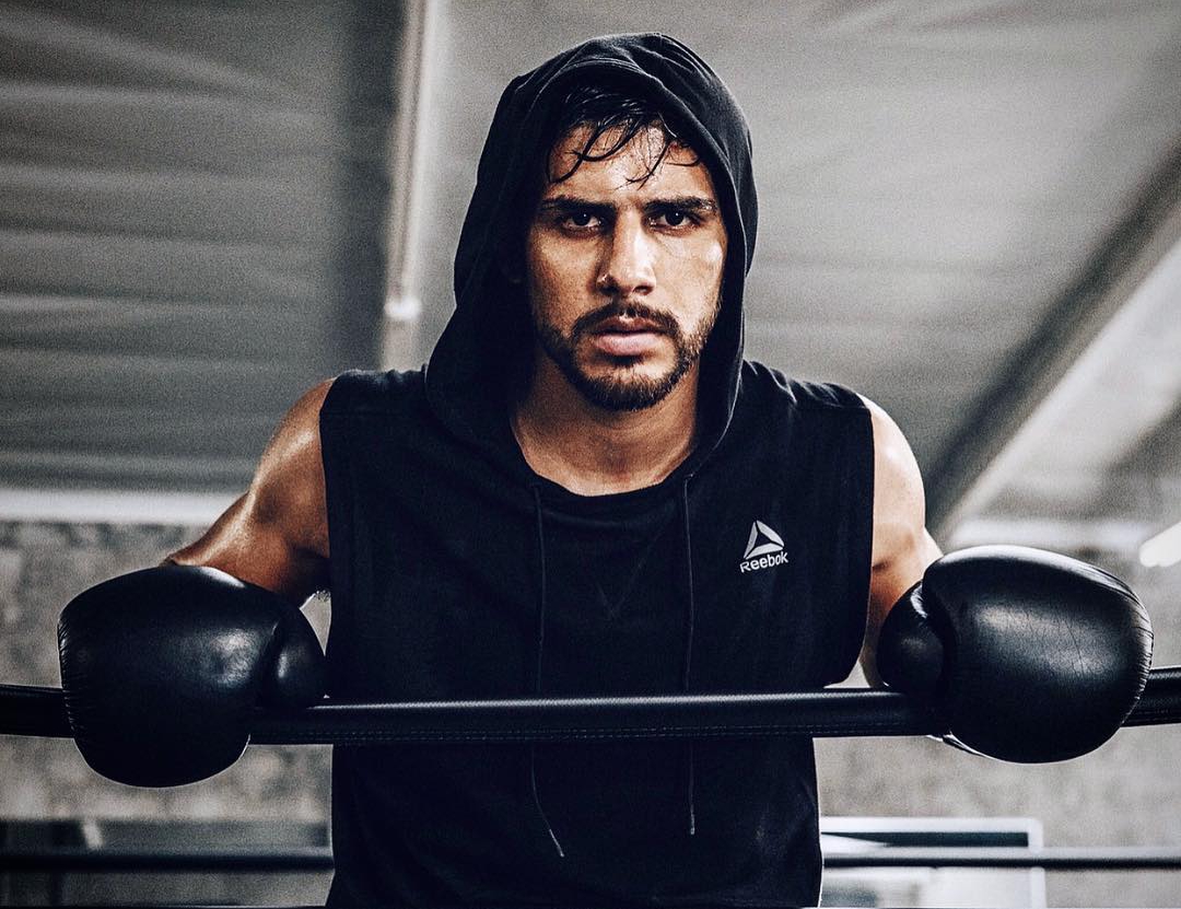 Yair Rodriguez sobe quatro posições no ranking dos penas após nocaute ...