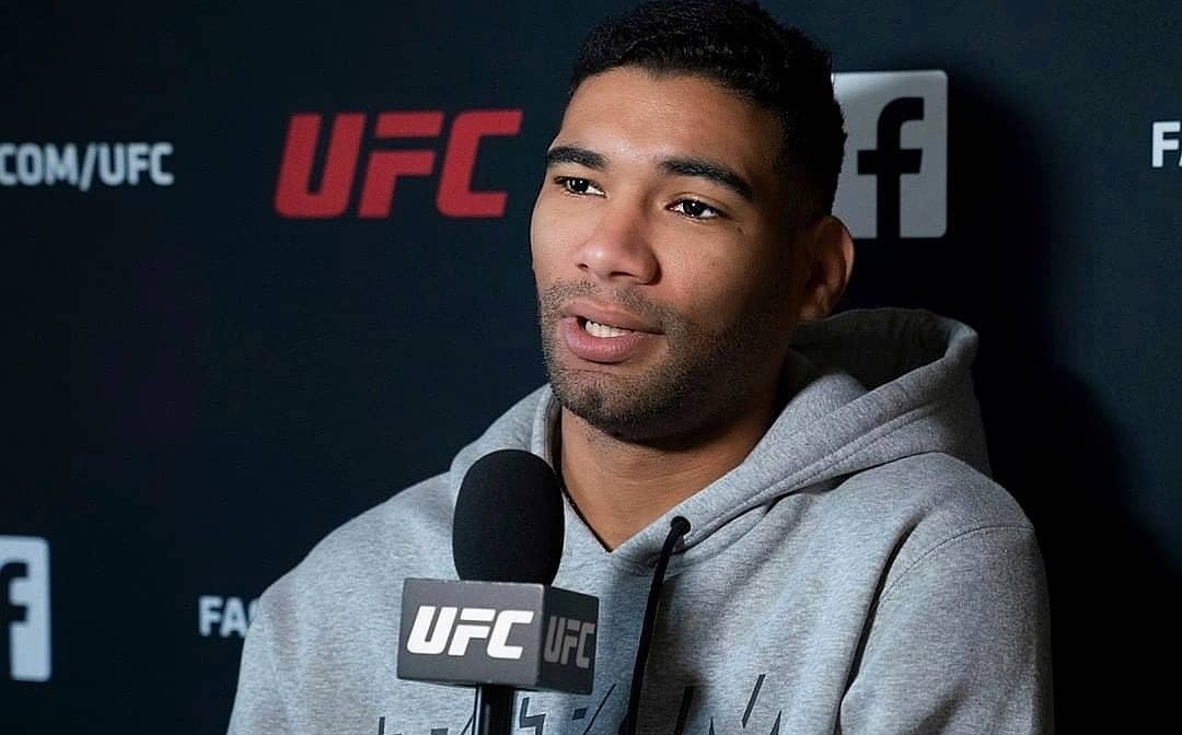 Brasileiro Herbert Burns leva bônus de performance no UFC Releigh ...