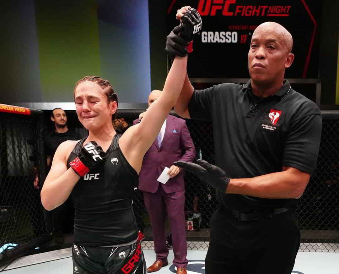 Alexa Grasso Admite Que Prefere 'mais Um Teste De Cinco Rounds' Antes ...