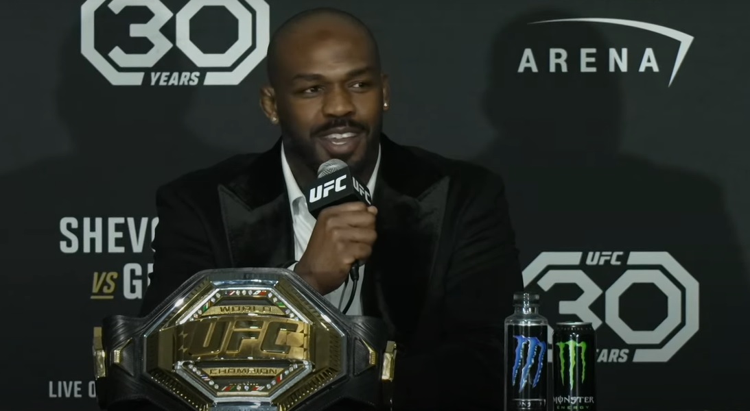 Chael Sonnen Não Mede Palavras E Detona Jon Jones Sobre Recusa Em ...