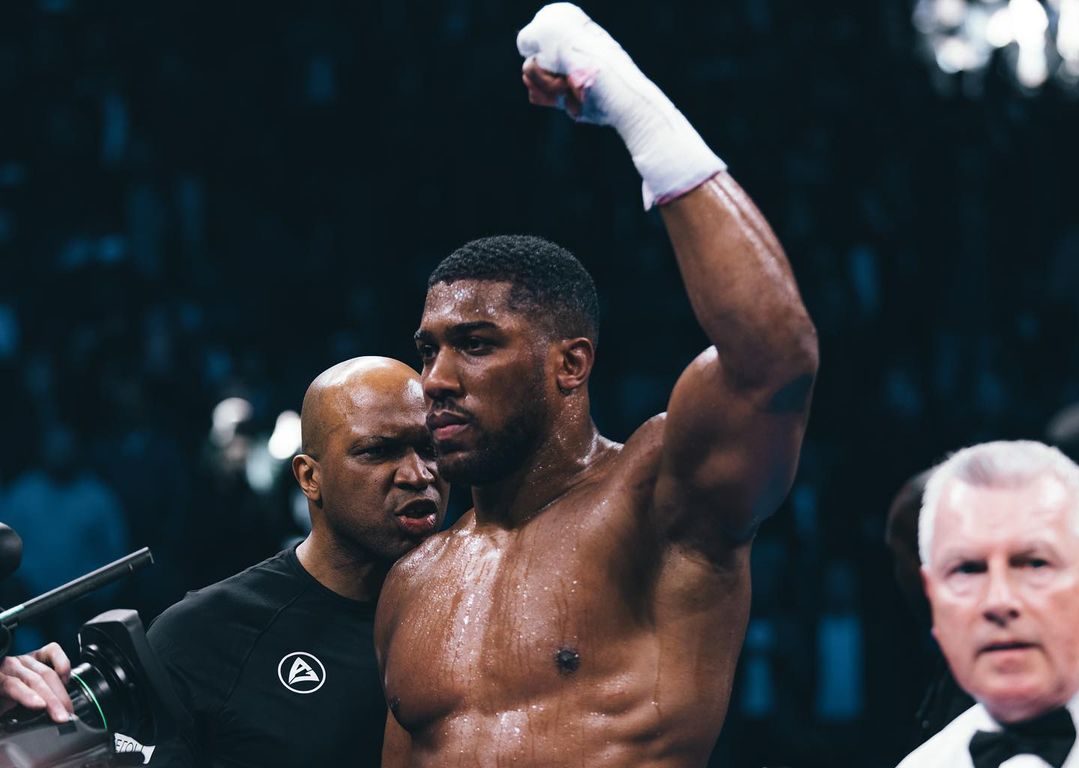 Campeão Do UFC Provoca Debate Ao Sugerir Transição De Anthony Joshua ...