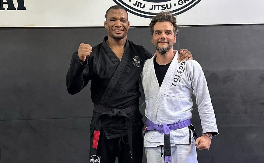 Próximo do UFC São Paulo, Malhadinho registra treino com ator Wagner ...