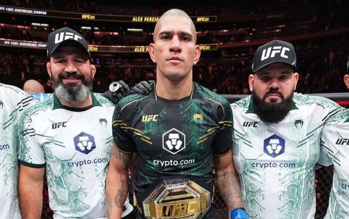 Encantado por Alex Poatan, Dana White rasga elogios ao protagonista do ...