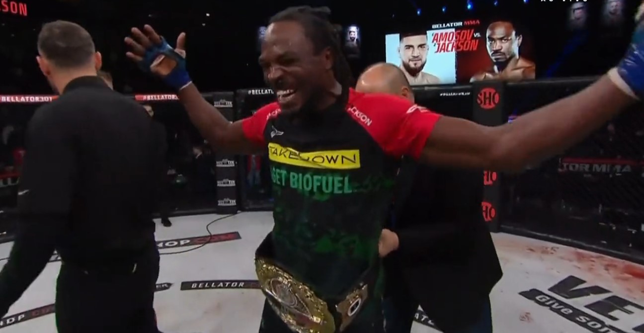 Jason Jackson encerra invencibilidade de Amosov e é o novo campeão meio ...