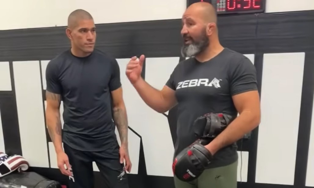 VIDEO: Poatan surprises by resuming training after winning at UFC 295 ...