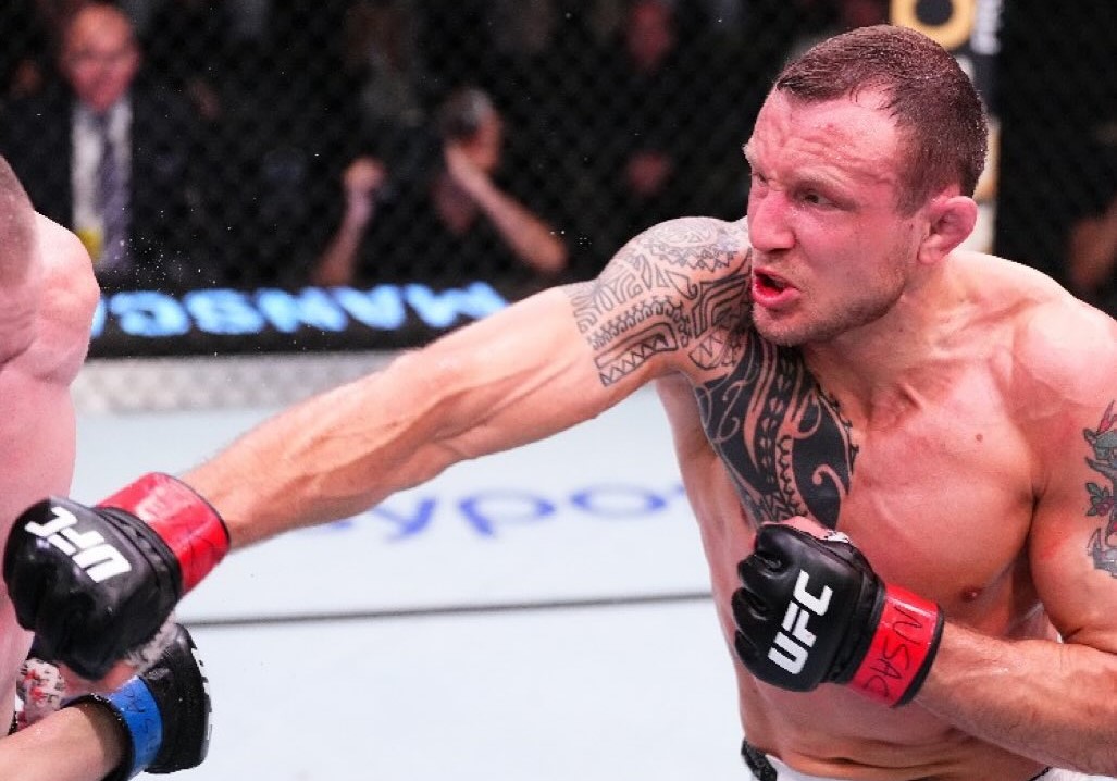 Jack Hermansson Surpreende Joe Pyfer Com Virada 'de Veterano' E Vence ...