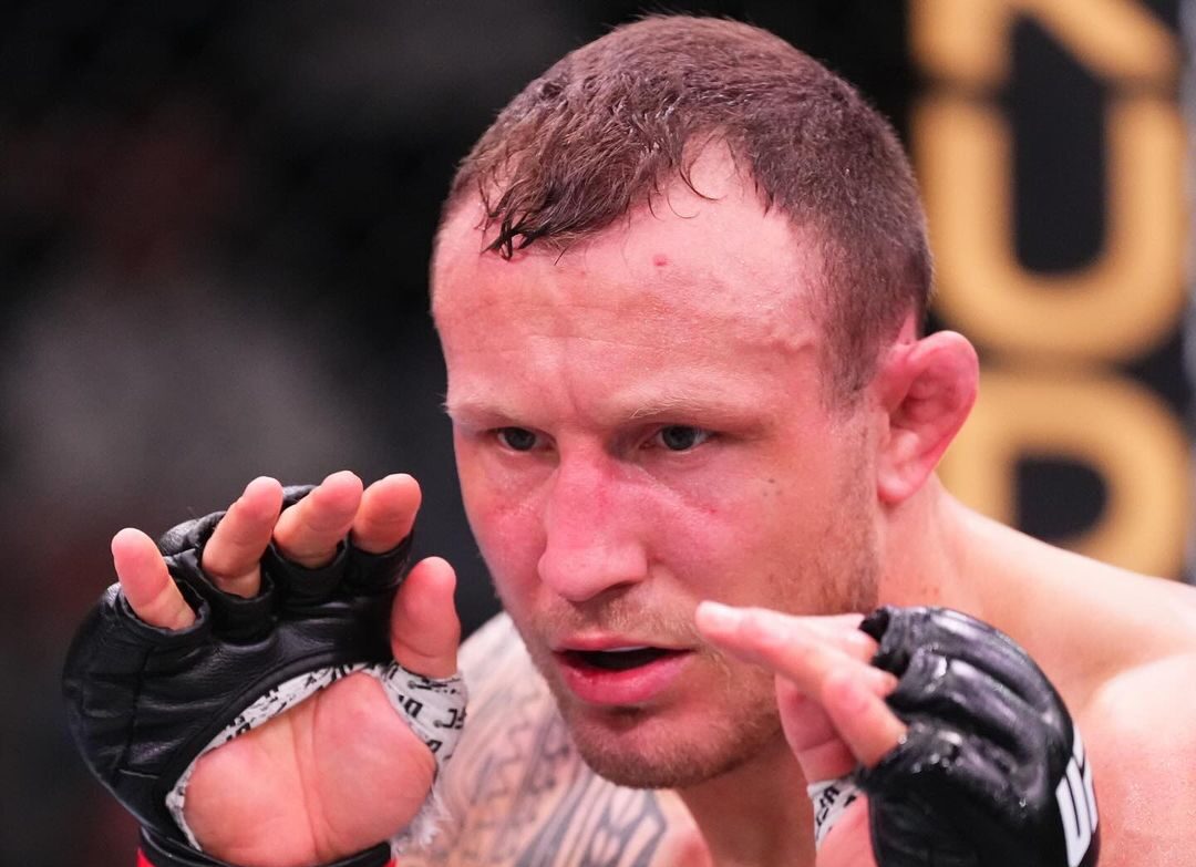 Com produção da DC Comics, UFC 181 ganha pôster à la capa de revista em ...