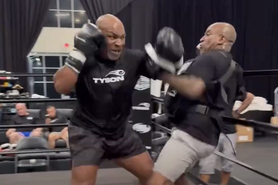 VÍDEO: Mike Tyson Impressiona Com Velocidade E Precisão Durante Treino ...