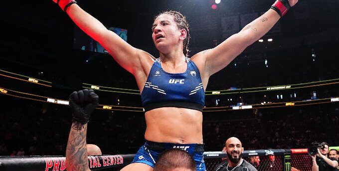 Headbutt, round punch and apology mark the end of the fighters' rivalry ...