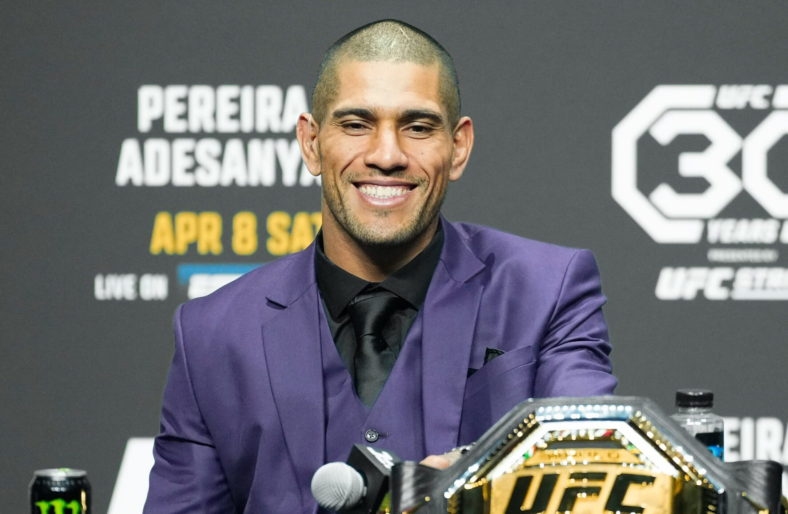 Poatan's coach comments on strategy of confusing Ankalaev by exposing ...