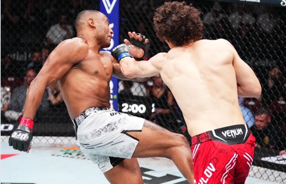 César Almeida é frustrado por quedas e perde invencibilidade no UFC 302 ...