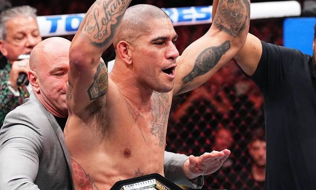 After a Perfect Season, Alex Poatan Wins 'Fighter of the Year' Award in ...