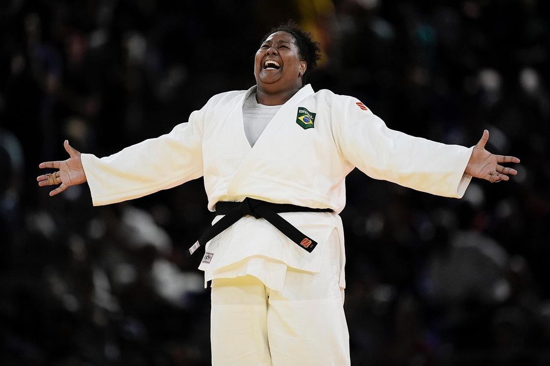 Beatriz Souza beats Israeli judoka and secures Brazil's first gold at ...