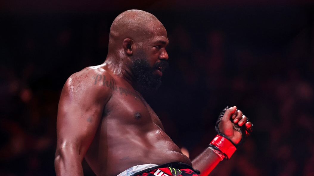 Former rival warns about Jon Jones' retirement and develops 'theory ...