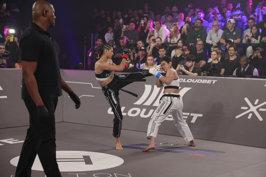 VÍDEO: Irmã De Alex Poatan Vence Por Nocaute No Karate Combat 52 ...