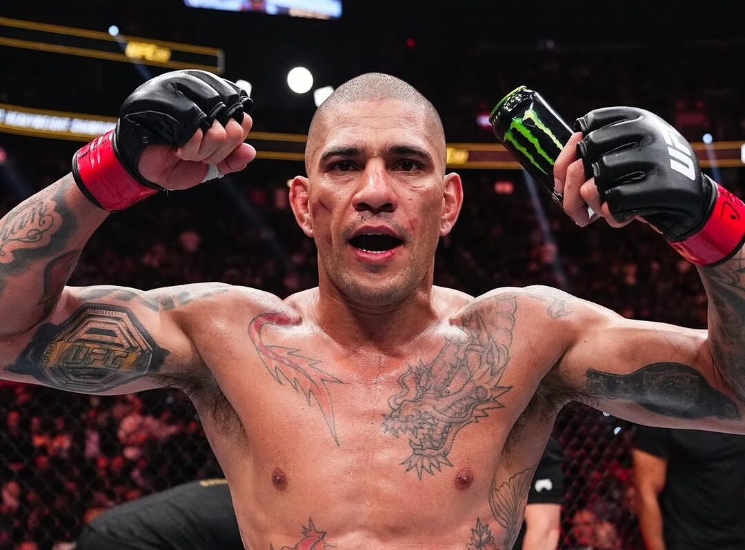 Alex Poatan surpreende e dança com lenda do UFC após derrota | SUPER LUTAS