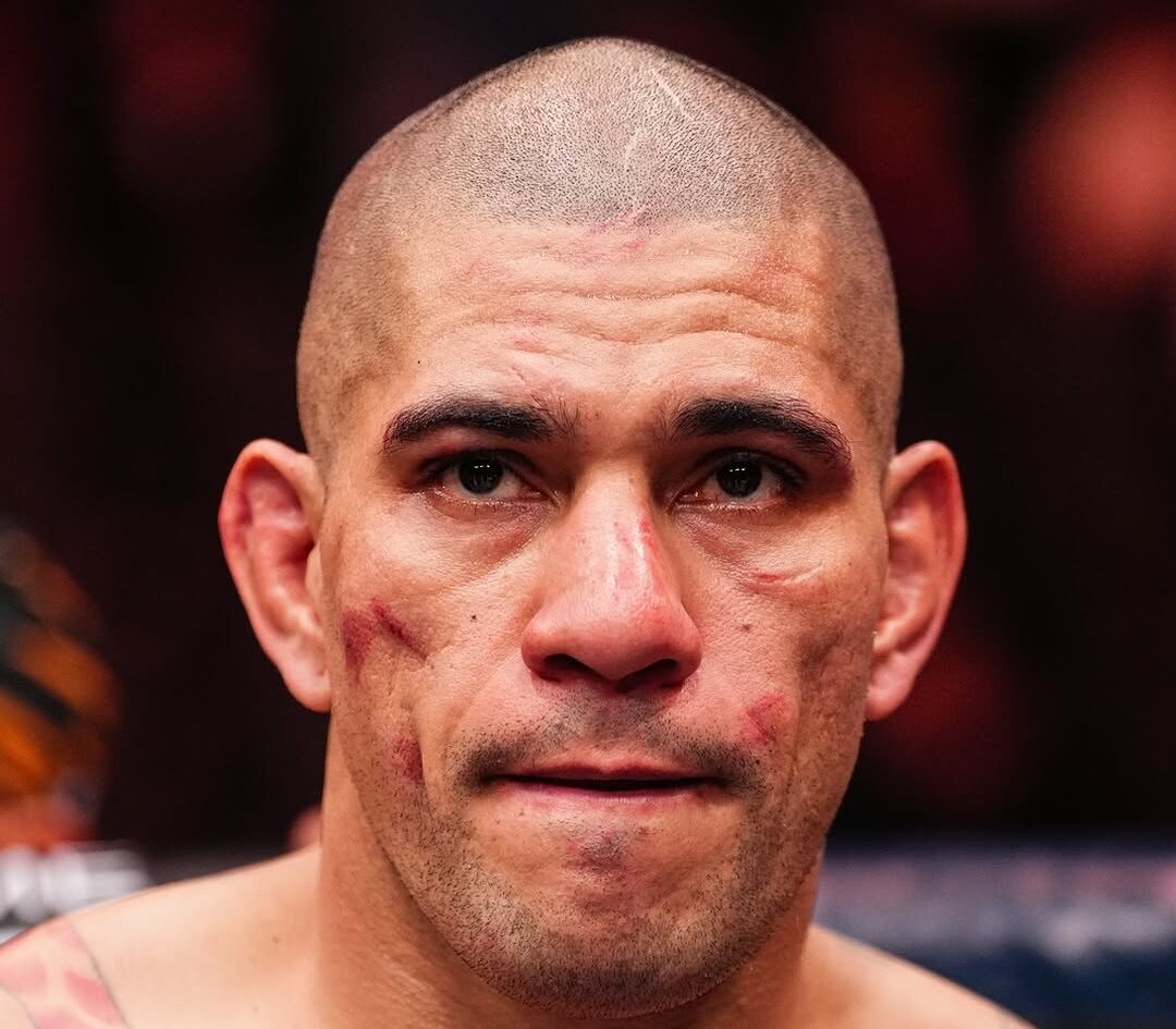 Indirect? Alex Poatan publishes enigmatic phrase amid controversy with ...