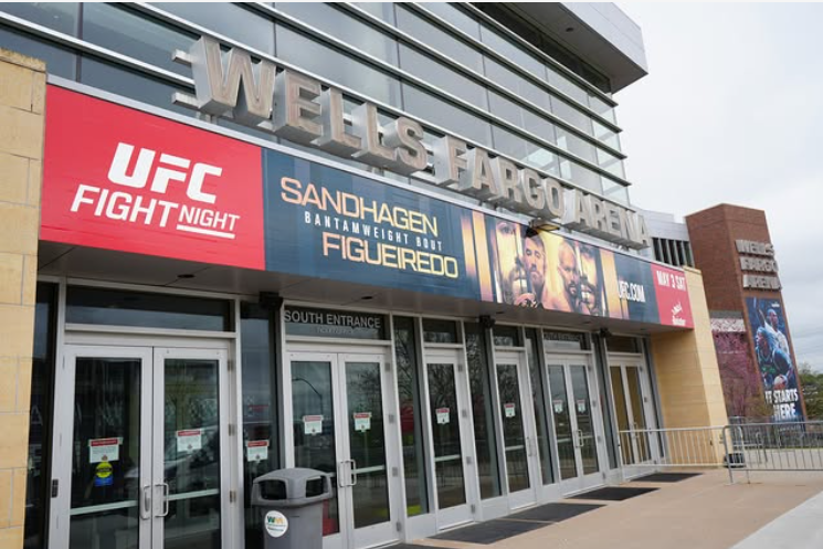 Inusitado: UFC Des Moines Perde Luta Da Divisão De Alex Poatan Por ...