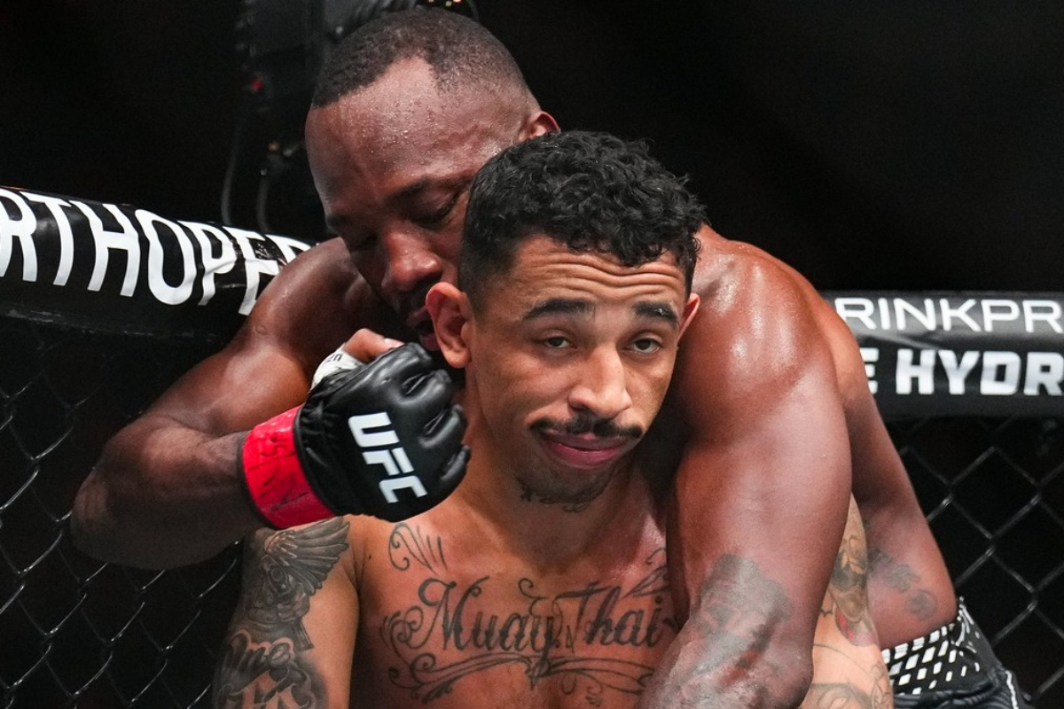 Se Cuida, Carlos Prates! Gigante Dos Meio-médios Ameaça Atravessar ...