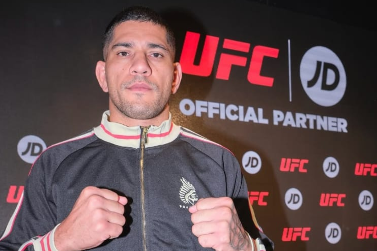 Former UFC champion points out the reason Alex Poatan has a chance to ...