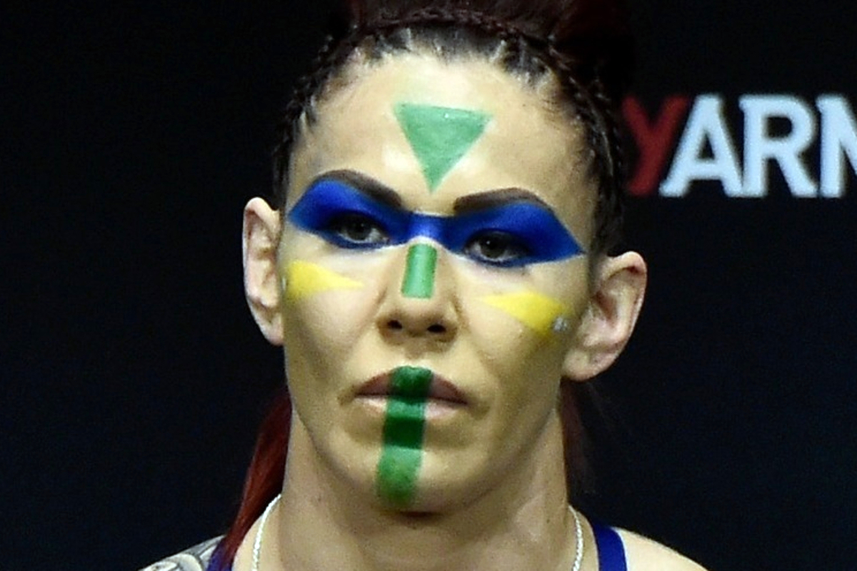 Cris Cyborg Challenges Boxing Legend, Makes an R$11 Million Offer and ...
